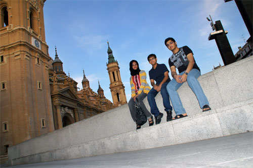 WCMC-Q Student Researchers Impress at Bioethics Conference in Spain ...